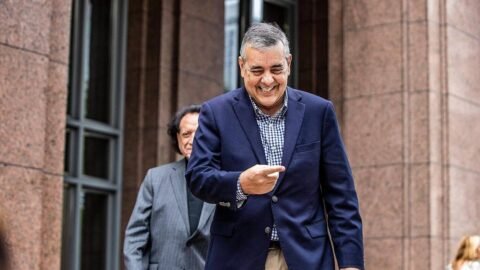 Una jueza de Miami niega la libertad bajo fianza al excongresista David ...